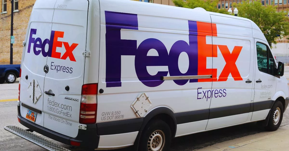 Are US Banks Open or Closed on Christmas Eve and Christmas 2025?