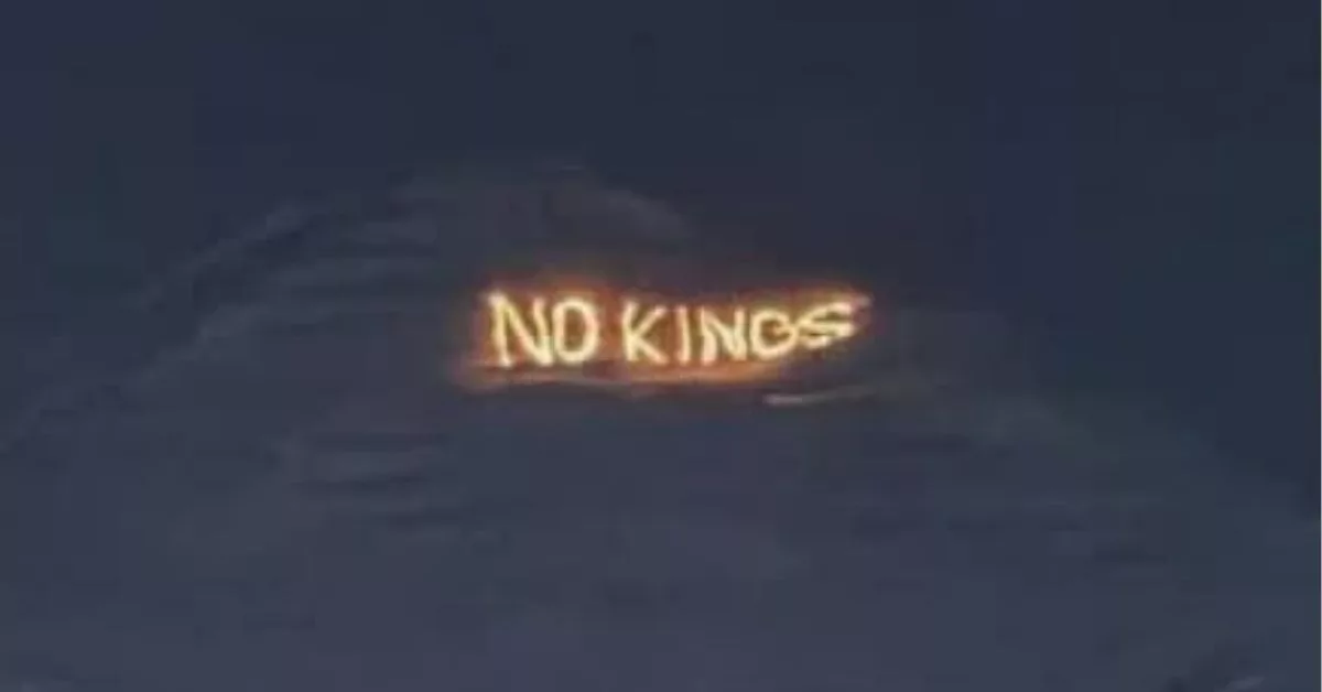 No Kings’ Sign Lights Up Davos Ahead of Trump’s WEF Speech, Exposing ...